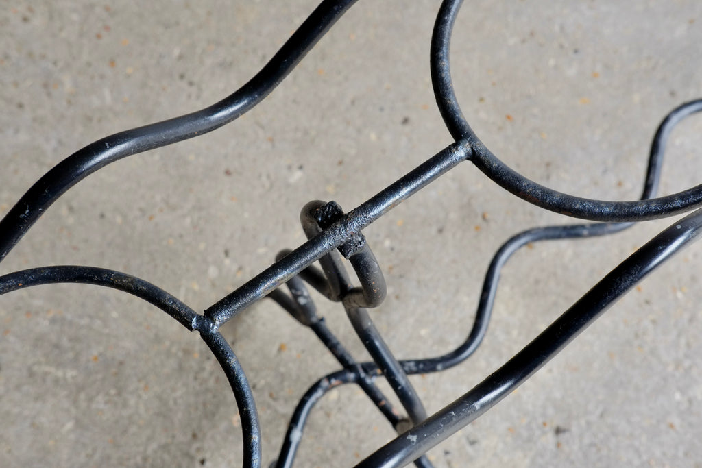 Wavy Metal Plant Stand – punch the clock